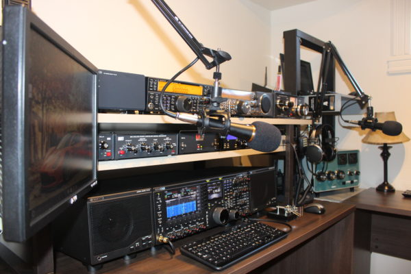 New ham shack design and rebuilt - VA2PV / Laboenligne.ca